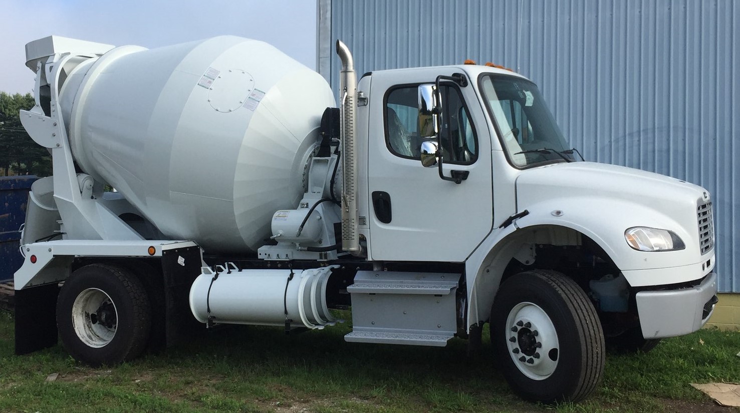 4 Yard Mini Mixers – Mixer Mike